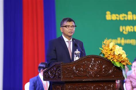 Msjtv News ឧបនាយករដ្ឋមន្ត្រី ហង់ ជួនណារ៉ុន៖ នៅពេលសេដ្ឋកិច្ចត្រូវការបច្ចេកវិទ្យាកាន់តែខ្ពស់