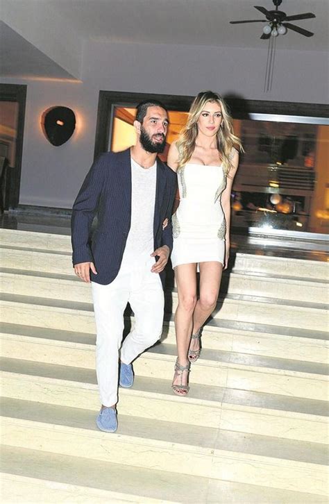 Sinem Kobal Arda Turan Magazin Haberleri