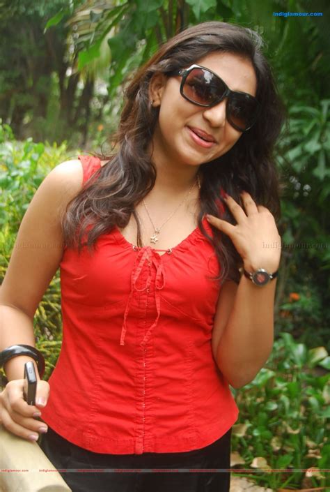 Sri Ramya Actress Photo Image Pics And Stills 121028