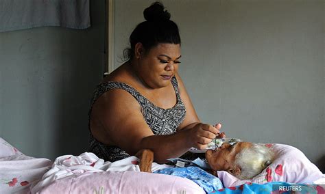 Samoas Third Gender Delicately Balances Sex And Religion