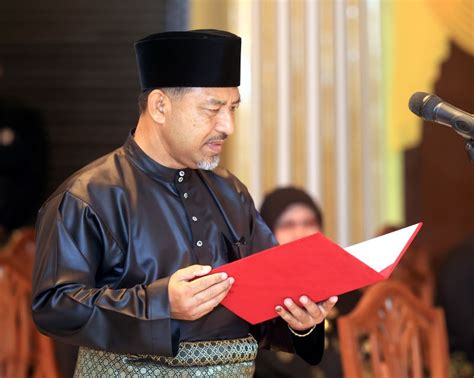 Datuk Mohd Nassuruddin Daud Mb Baharu Kelantan Angkat Sumpah