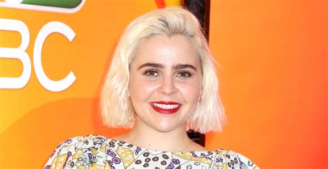 Good Girls Star Mae Whitman Is Proud To Come Out As Pansexual