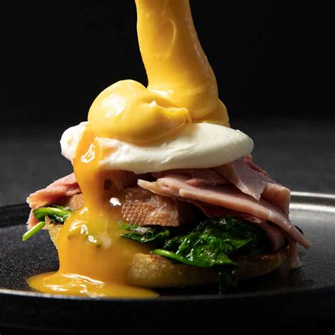 Classic Eggs Benedict Sunpork Fresh Foods