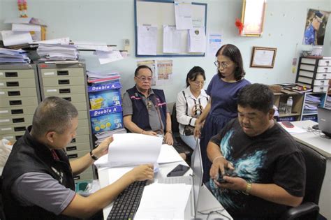 “มนพร” ว่าที่ ส ส เพื่อไทยแจ้งความเอาผิดคนปูดข่าวเท็จ จับพ่อค้าหนุนเพื่อไทยซื้อเสียง