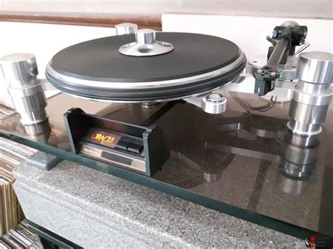 Oracle DELPHI MK Iii For Sale Canuck Audio Mart