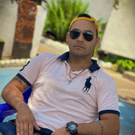 Matias Silvera Matiassil • Threads Say More