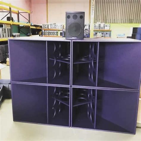 Used Funktion One F124 Bass Enclosures Gds Sound And Light