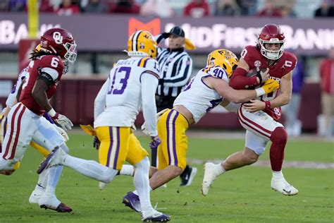 Lsu Football Schedule When Is The Tigers Bowl Game Yahoo Sports