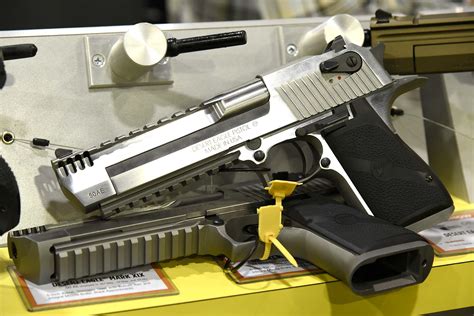 Desert Eagle Wallpapers Weapons Hq Desert Eagle Pictures 4k