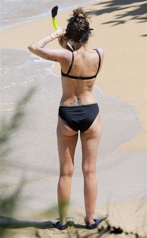 Miley Cyrus In A Black Bikini On The Beach In Hawaii 09062023 5