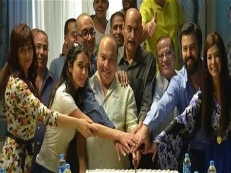 عائلة الحاج نعمان تسافر إلى دمياط لمدة أسبوع مصراوى