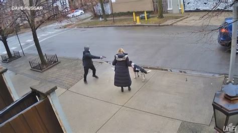Chicago Crimes Woman Robbed At Gunpoint In Lincoln Park As Cpd