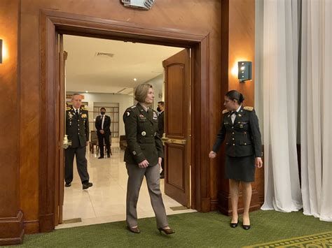 Laura Richardson Comandante Del Comando Sur De Estados Unidos Los Rusos Tratan De Manipular A