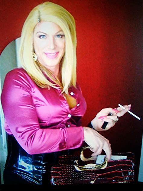 Pin On Kathy Lynn Smoking
