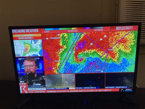 Barnsdall Ok This Tornado Is Coming Right Into Town R Tornado