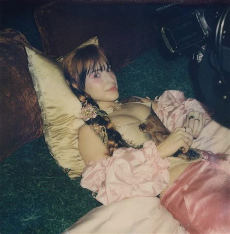 Hayley R HayleywilliamsNSFW