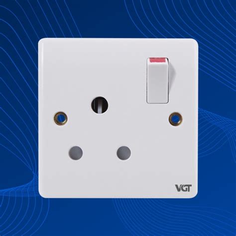 3 Pin Round Socket Sparks