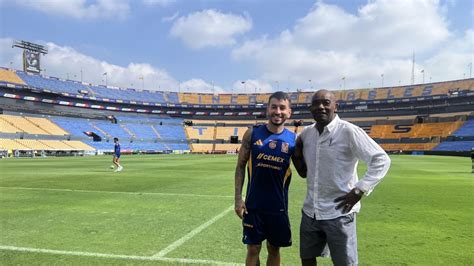 Gerónimo Barbadillo Entrega El Histórico Número 7 A Ángel Correa En El