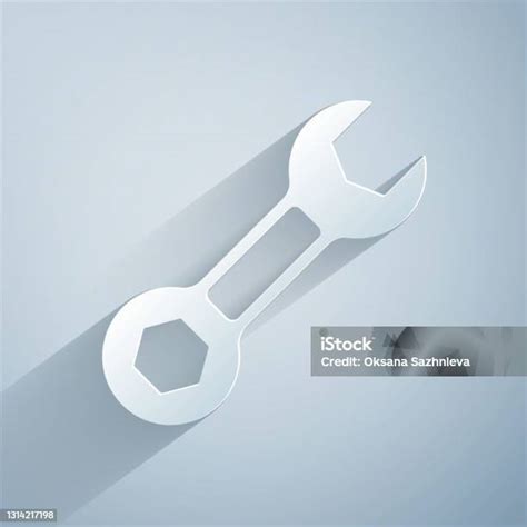 회색 배경에 격리 된 렌치 스패너 아이콘을 잘라 종이 종이 아트 스타일 벡터 3차원 형태에 대한 스톡 벡터 아트 및 기타 이미지 3차원 형태 강철 개발 Istock