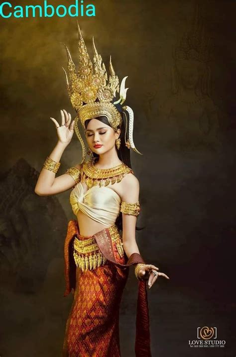 ボード「របាំបុរាណរបស់ខ្មែរ Cambodia Dancing」のピン スタイル