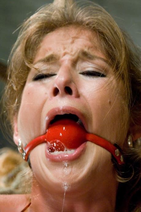 Wired Pussy Nudes Xxx Photos