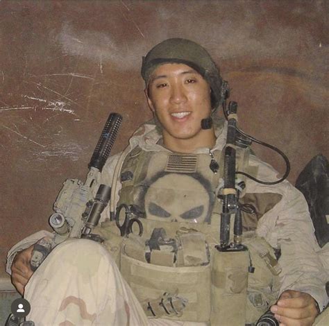 Meet Jonathan Jonny Yong Kim A American Us Navy Lieutenant Commander