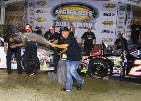 Cometic Crew Chief Of The Year Award Among Billy Venturinis 2019