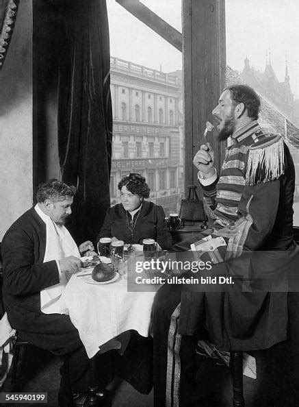 Henri Cot 27 04 1883 Alias Joseph Dusorc The French Giant News Photo Getty Images