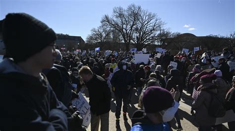 Abdnin Başkentinde Trump Yönetimi Ve Elon Musk Protesto Edildi Son