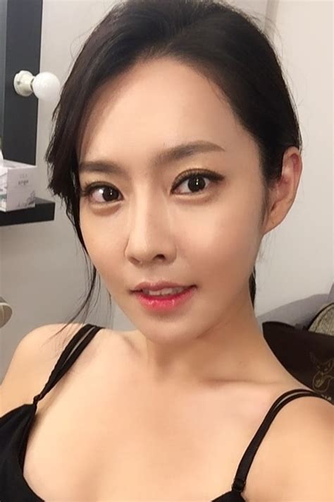 Ji Eun Seo Wiki Biography Age Gallery Spouse And More