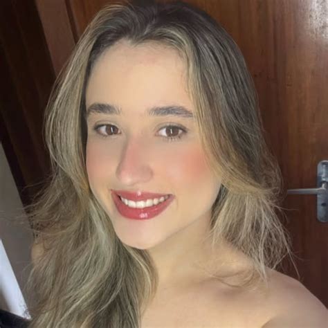 Danielle Davel Danielle Davel • Threads Say More