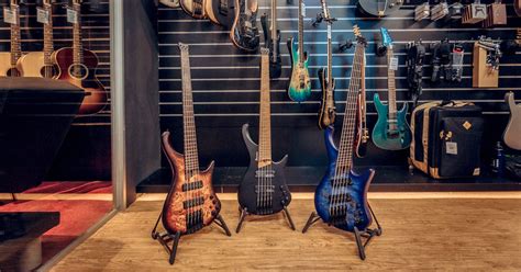 Headless Guitars And Basses Swee Lee Blog