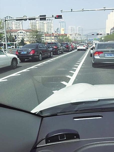 锯齿标线可以变道吗 高速实线锯齿线变道 减速标线可以变道吗 第6页 大山谷图库