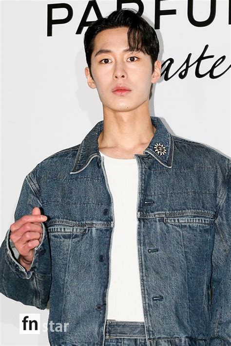 포토 이재욱 빈틈없이 깔끔 헉스
