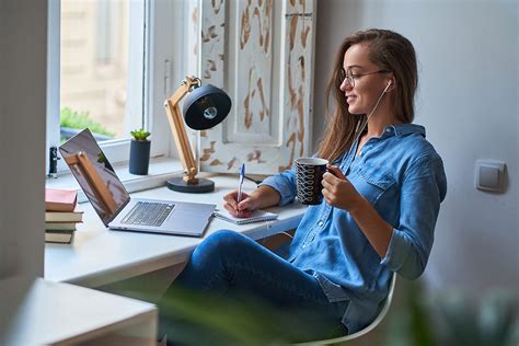 The 29 Best And Free Chatgpt And Generative Ai Courses And Resources Bernard Marr