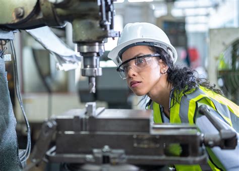 7 Ways Industrial Automation Distributors Can Be Future Ready