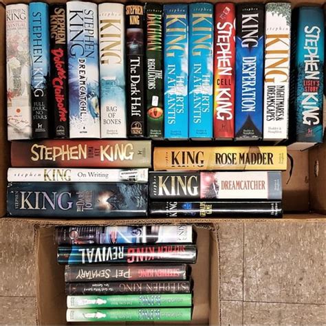 A Box Of 25 Stephen King Novels 7 Us First Editions In Djs And 18 Uk