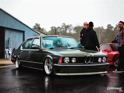 Slammed Bmw 7 E23 Front