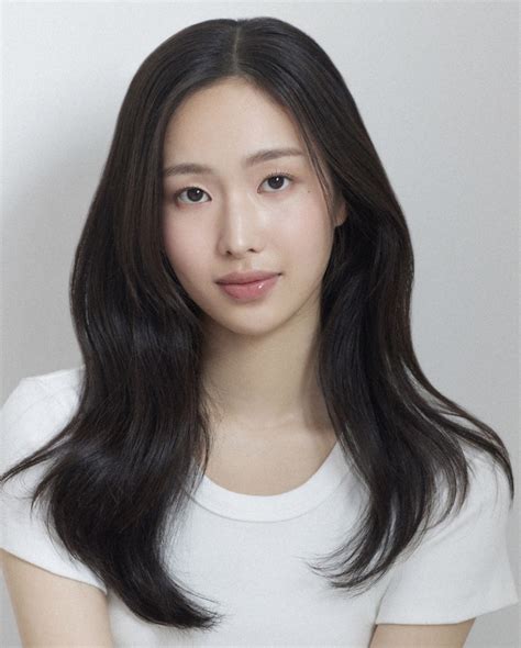 Hwang Hye Jin 2002 Asianwiki