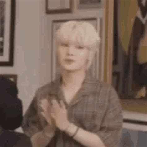 Skz Yang Jeongin Clapping  Skz Yang Jeongin Clapping Discover And Share S
