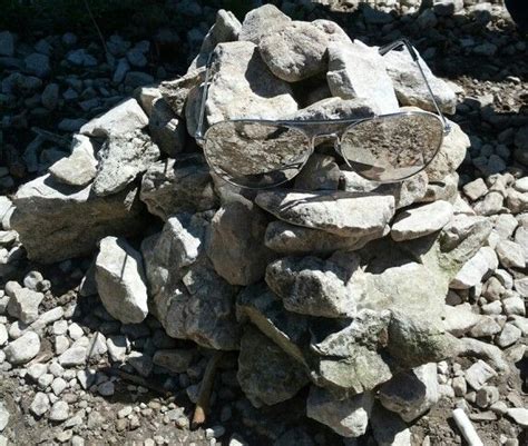 Sassi Con Gli Occhialiby Leo Occhiali