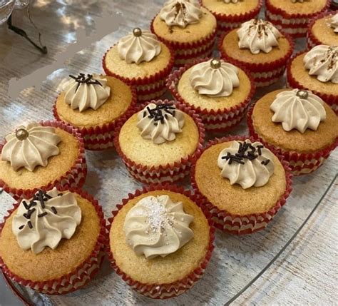 طرز تهیه کاپ کیک نسکافه ای خوشمزه کافی شاپی با ماست بدون فر و در فر