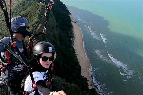 패러글라이딩 체험 In 테렝가누 전문가 동반하여 더욱 특별하게 Funbooky