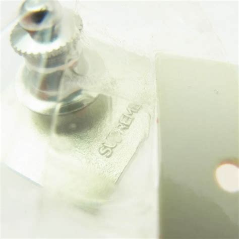 Supreme シュプリーム 17ss Dont Be A Dick Pin ピンズ ピンバッチ【新古品】【未使用】【中古】 ブランド