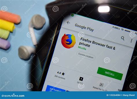 firefox browser fast and private dev app with magnifying on smartphone