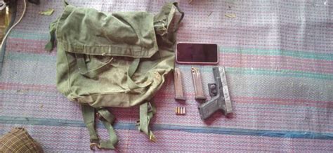 အုတ်ဖိုမြို့နယ်တွင် အရပ်ဝတ်ဖြင့် တော်လှန်ရေး တပ်ဖွဲ့များ၏ သတင်း လိုက်လံ စုံစမ်းနေသည့် ခလရ ၁ တပ