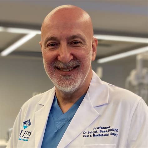Selçuk Basa Dean Bahçeşehir University School Of Dental Medicine Linkedin