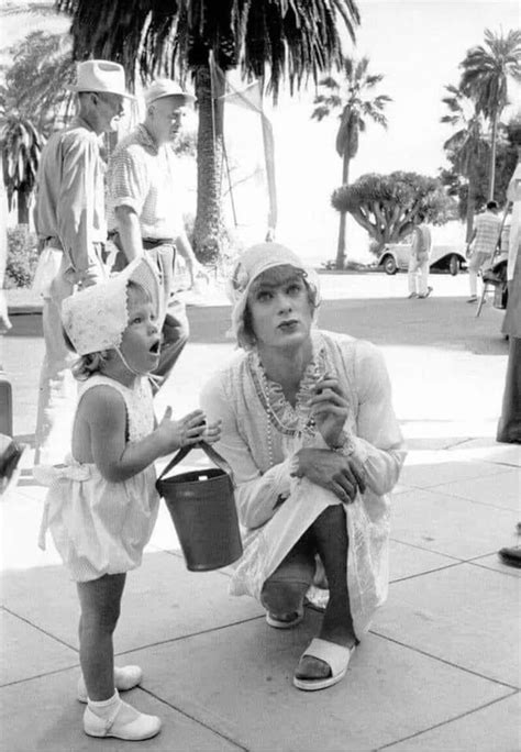 Jamie Lee Cutis Visiting Her Dad Tony Curtis On The Set Of Some Like It Hot Tony