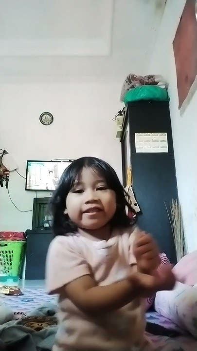 𝚒𝚗𝚒 𝚊𝚍𝚎𝚔 Aku🧍‍♀️🧍‍♀️ Youtube