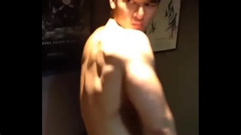 Flexing Asian Dude Xvideos Com
